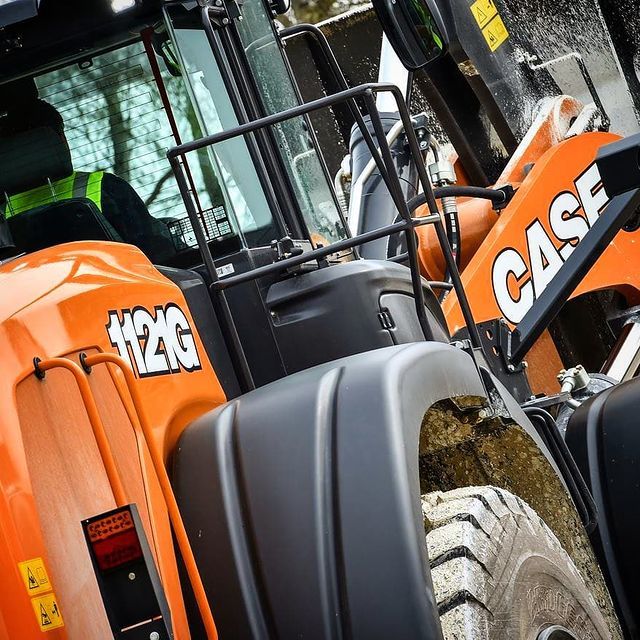 Frisch ausgeliefert: Das Flaggschiff von Case, der Radlader 1121G ...
